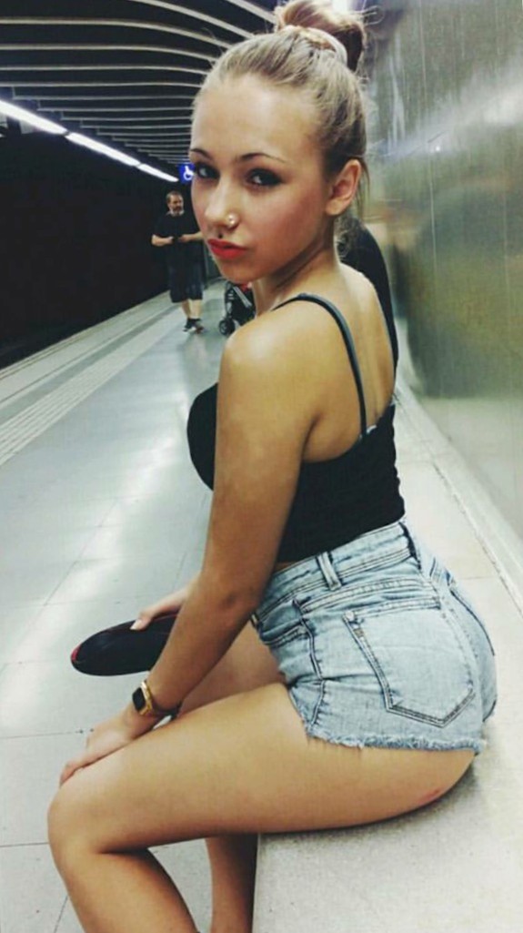 Making High Waist Shorts Look Amazing Porn Pic Eporner