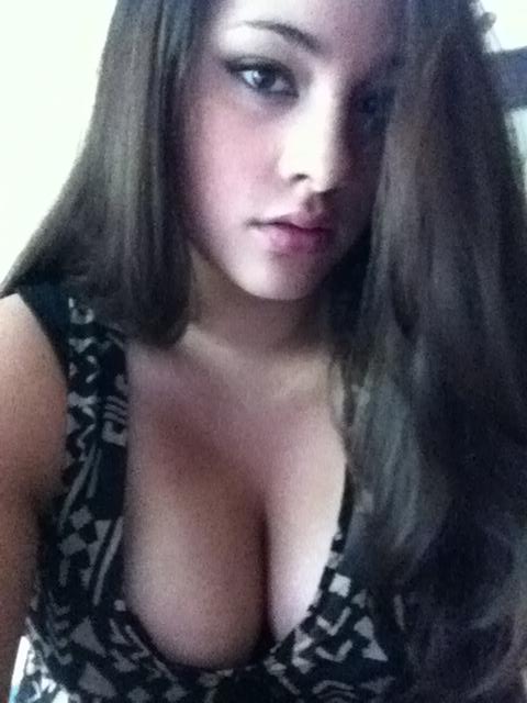 Maximum Cleavage Porn Pic Eporner