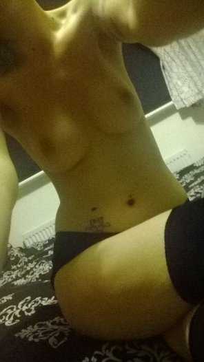 Abdomen Undergarment Selfie Trunk Stomach Porn Pic Eporner