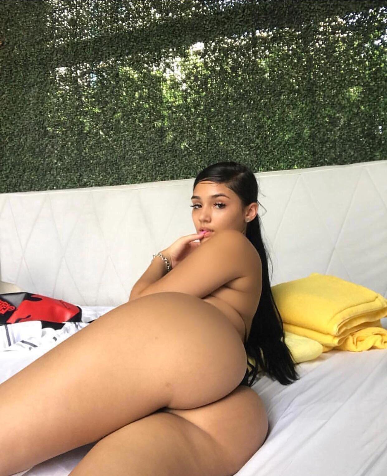 Sun Bathing Porn Pic Eporner