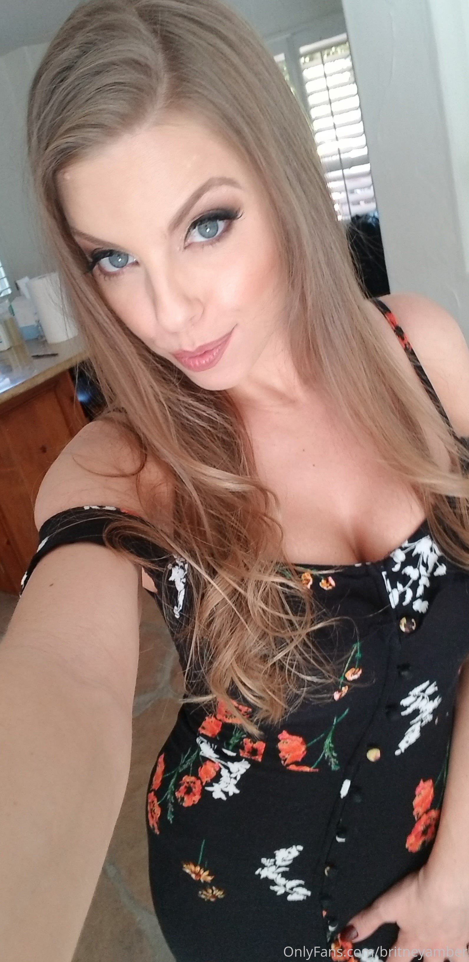 Britney Amber Onlyfans P7 Britney Amber Mommy 1209 Porn Pic Eporner