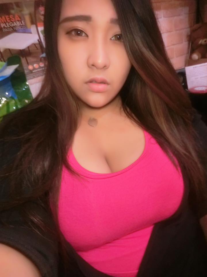 Girl With The Pink Top Porn Pic Eporner