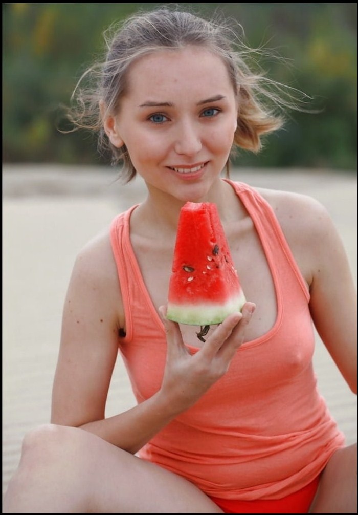 hot girls - 3390_3600 [1600x1200] Porn Pic - EPORNER