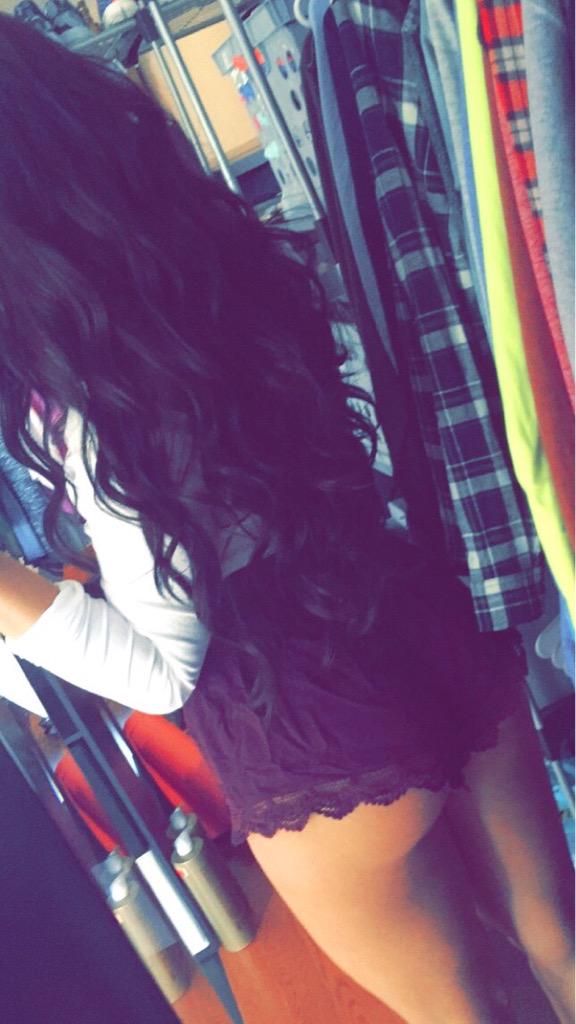 Shorts Porn Pic Eporner