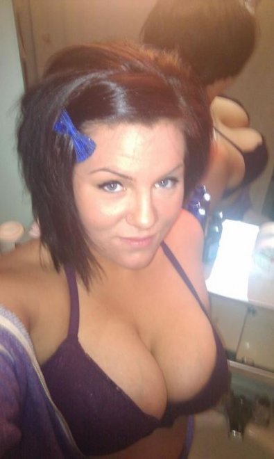 Cleavage Selfie With Nice Use Of Mirror Porn Photo Eporner