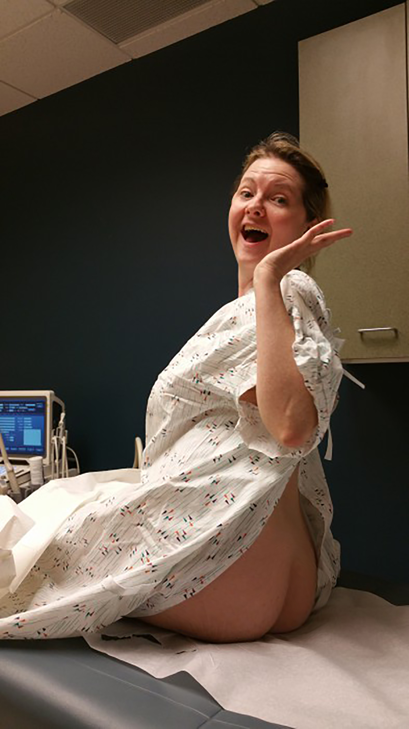 A Little Drafty In The Exam Room Porn Pic Eporner