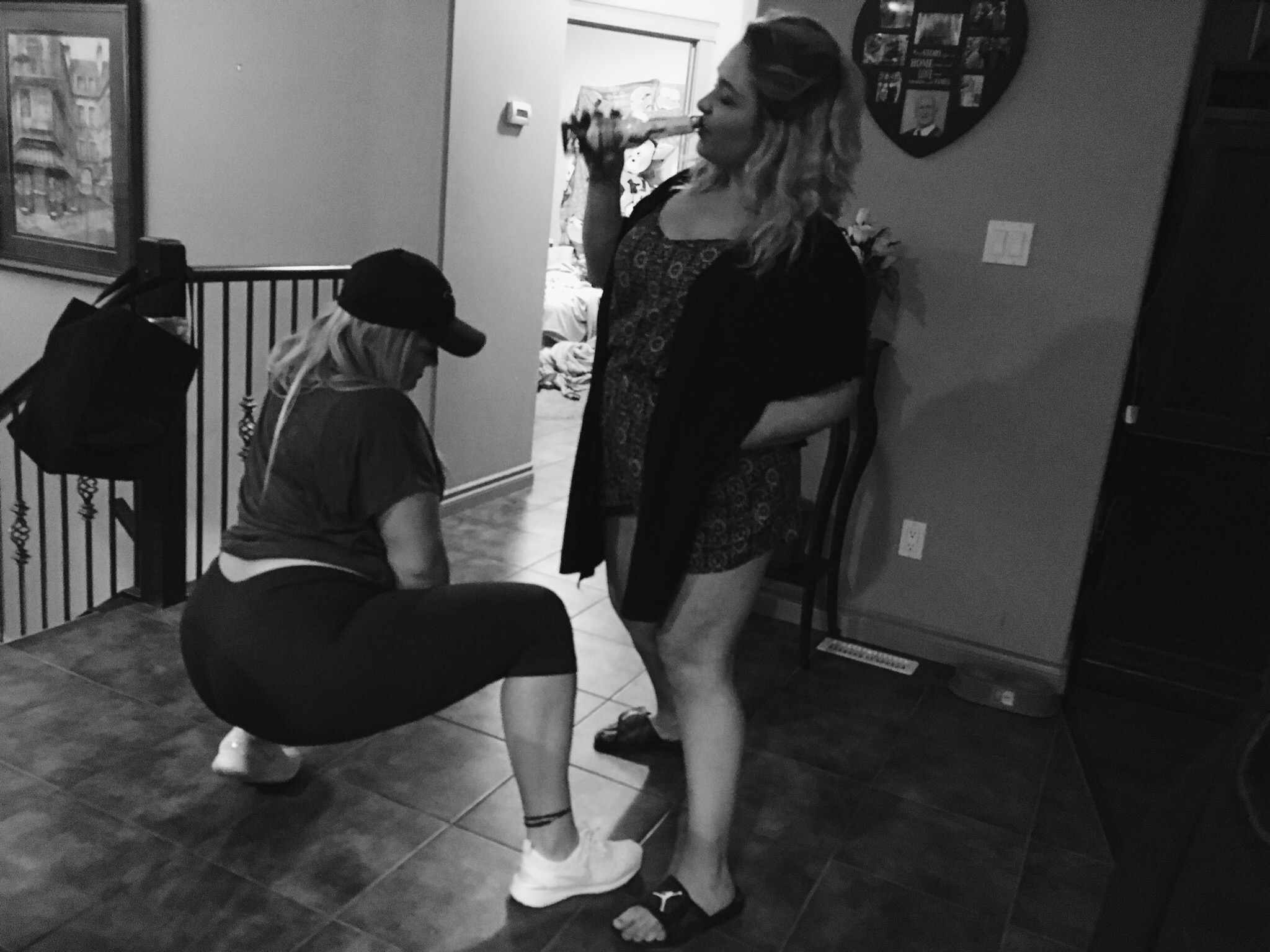 Squat Porn Photo Eporner