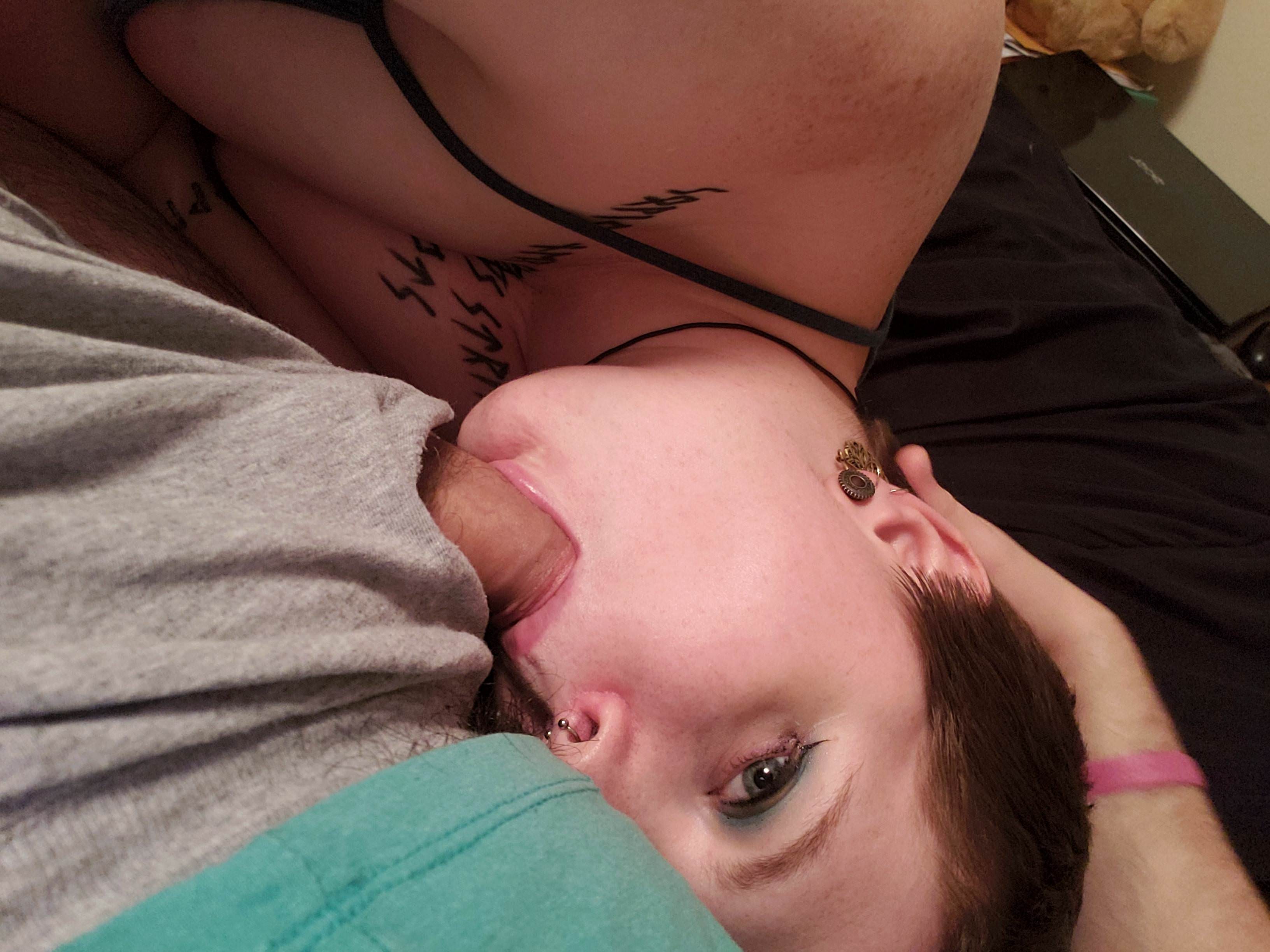 He Wanted To Browse Reddit I Wanted To Suck Dick Win Win [amature