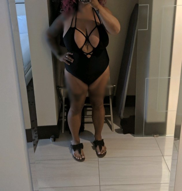 Vegas Pool Time Is This Too Revealing Porn Pic Eporner