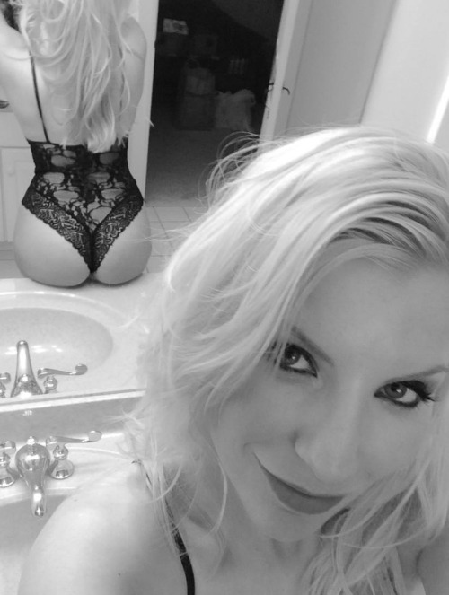 Sexy Blonde Porn Pic Eporner