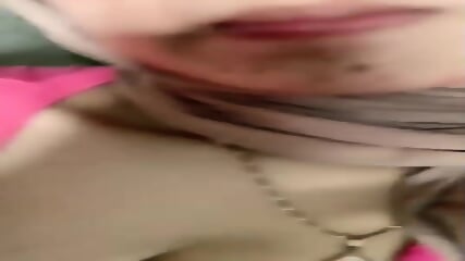 Hijab Girl Playing With Her Tits - EPORNER