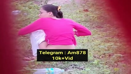 Very Beautiful Indian Desi Girl Pissing In Open Place - EPORNER